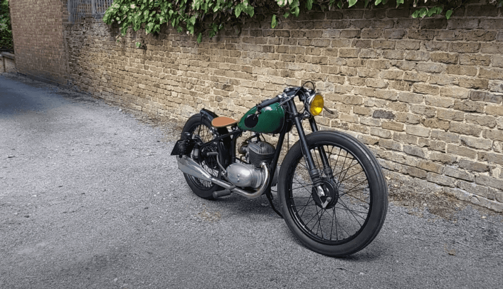 VIDEO: Barry’s Bantam Bobber - Back Street Heroes